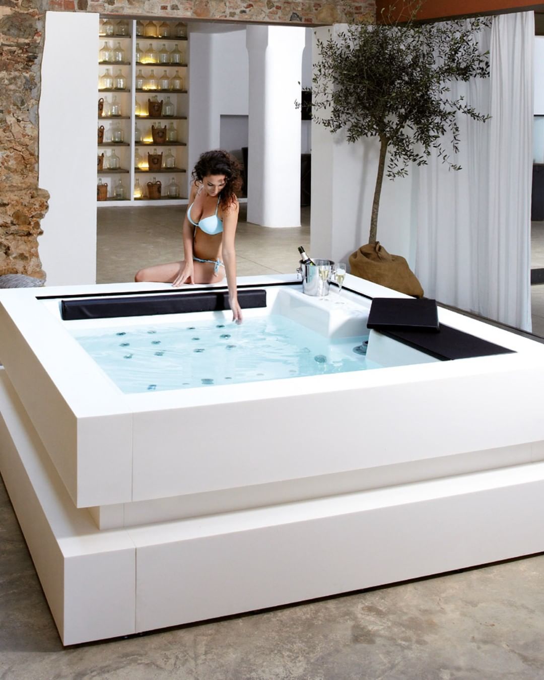 Cube – Unveild Home Spas